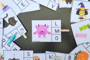 Halloween Beginning Sound Clip Cards - Little Ladoo