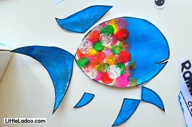 Rainbow Fish Craft {Free template}