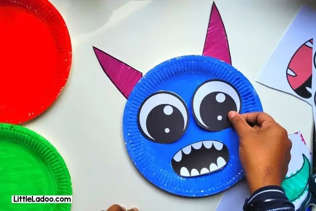 Paper Plate Monster Craft - Little Ladoo