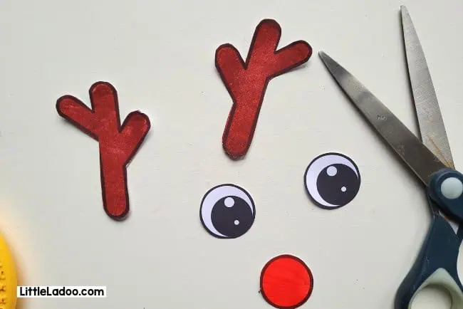 Paper Plate Reindeer Craft - Little Ladoo