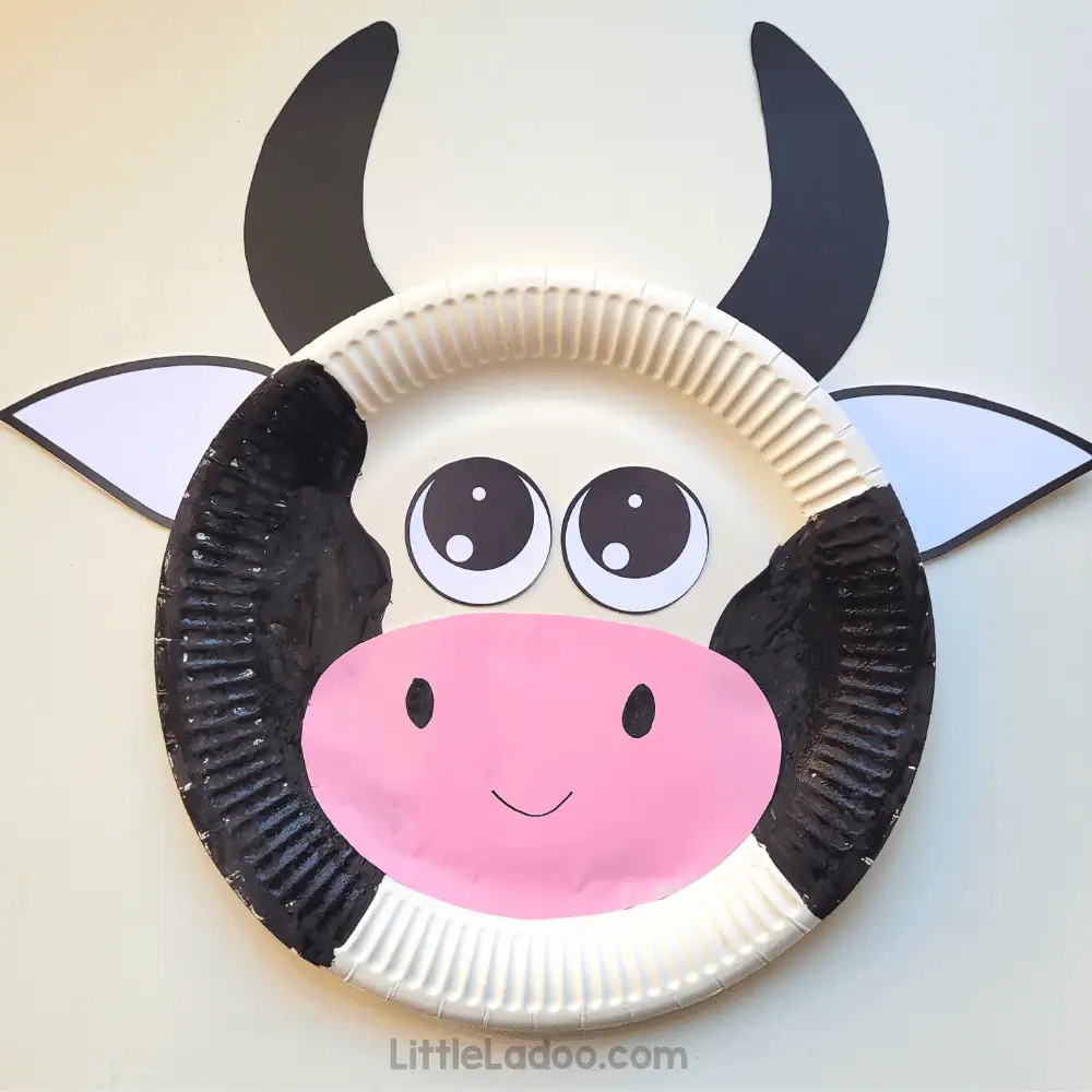 Paper Plate Cow Craft In 2020 With Images Cow Craft
