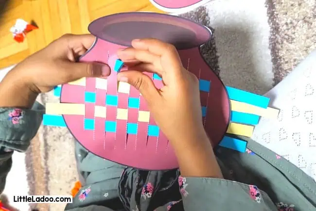 Paper Weaving pot Craft {Free Template}