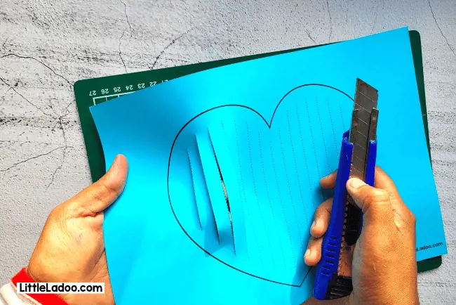 Paper Weaving Heart Craft - Little Ladoo