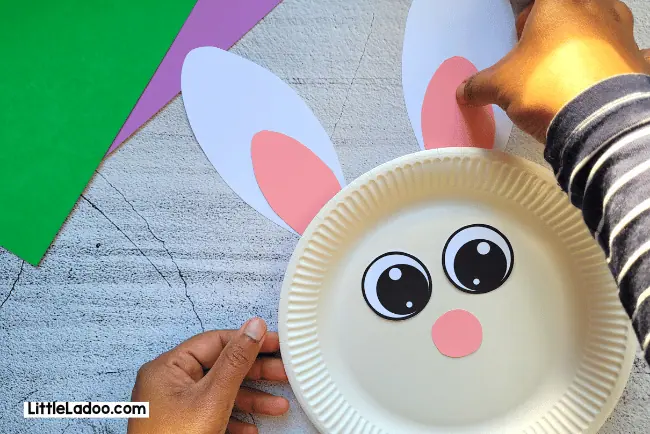 Paper Plate Bunny Craft {Free template}