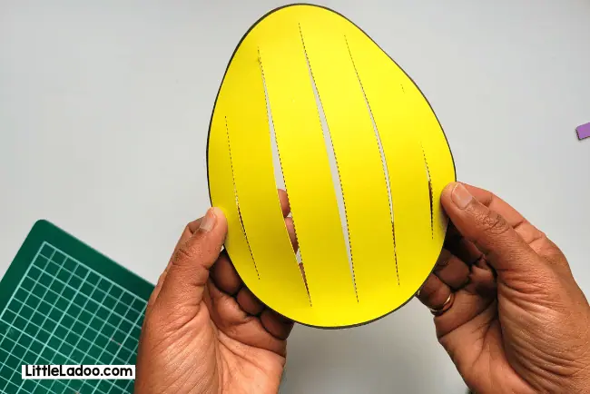 Paper Weaving Egg Craft - Little Ladoo