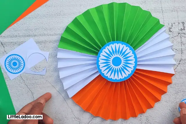 India Flag Tricolour Paper Craft {Free Chakra Template}