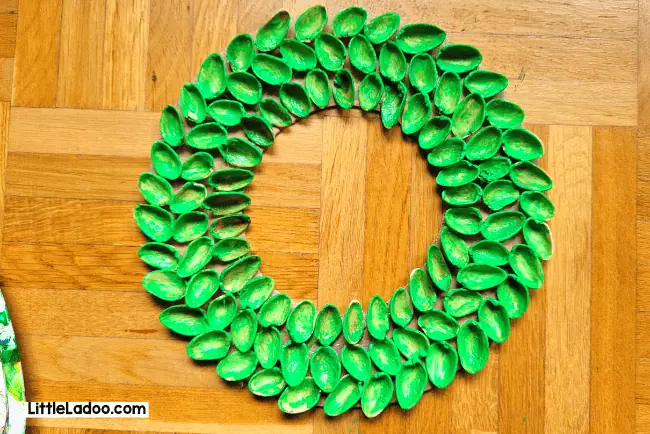 How to Make a Stunning Pistachio Shells Wreath for Christmas?