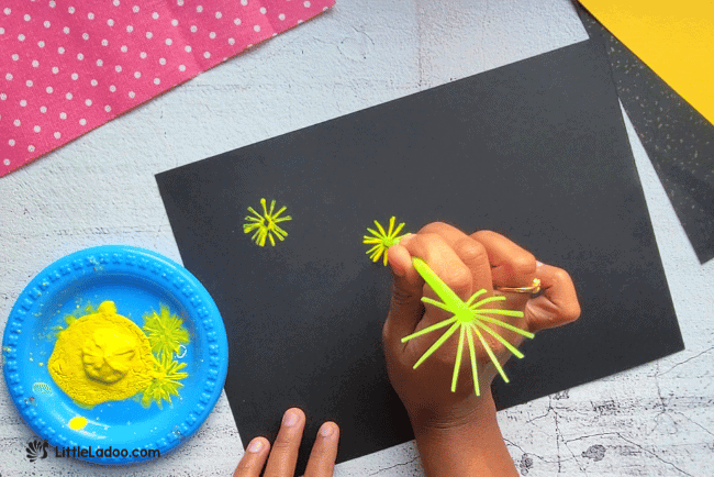 Straw Painted Firework Craft