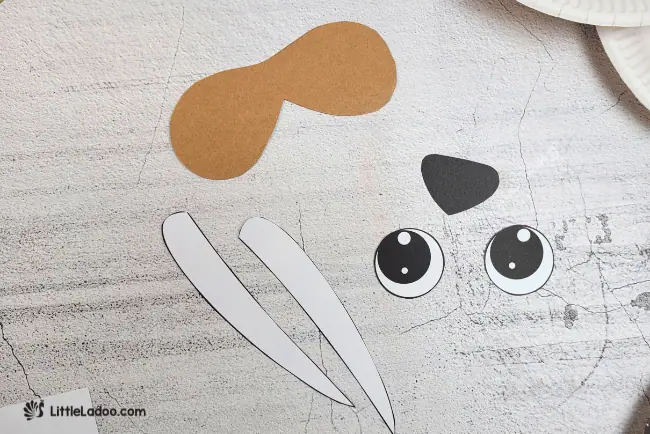 Paper Plate Walrus Craft {Free Template}