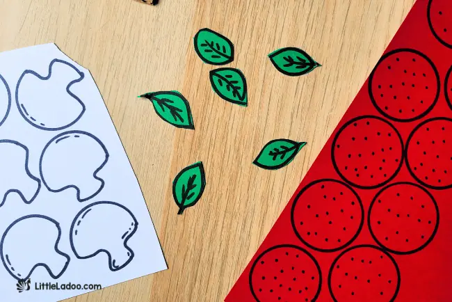 Cardboard Pretend Play Pizza - DIY Toy for kids