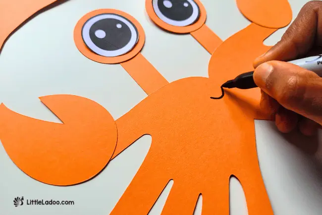 Handprint Crab Craft {Free Template}