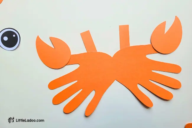 Handprint Crab Craft {Free Template}