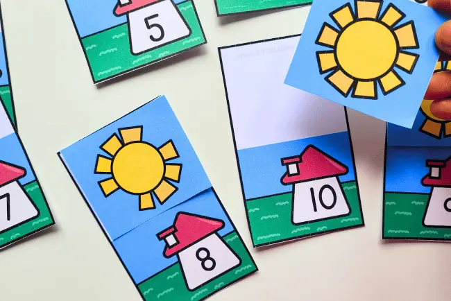 Sunrays Count and Match Cards {Free Printable}