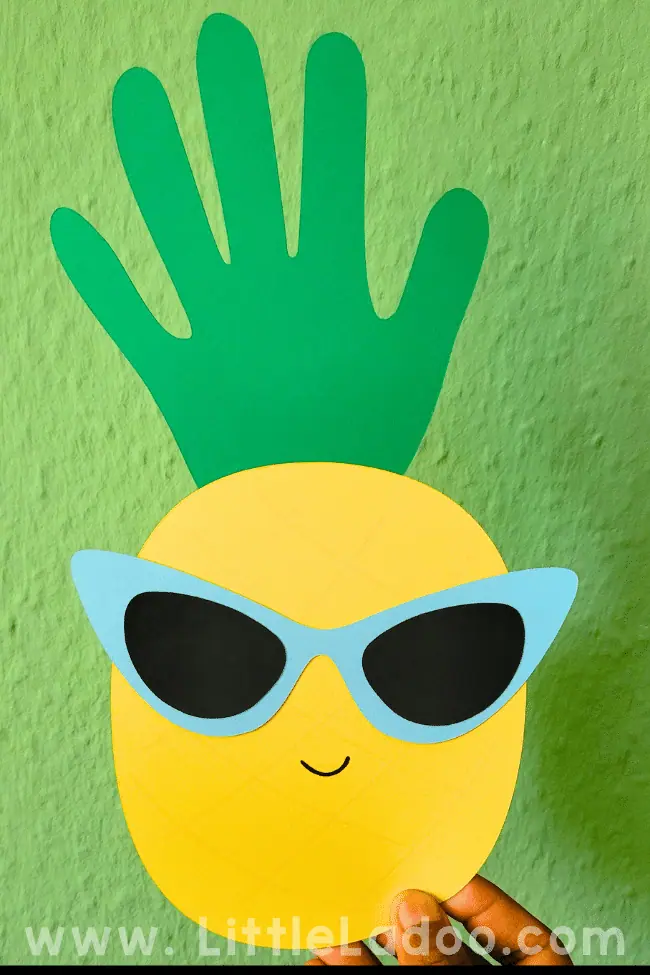 Handprint Pineapple Craft {Free Template}