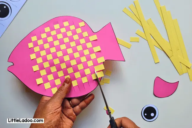 Paper Weaving Fish Craft {Free Template}
