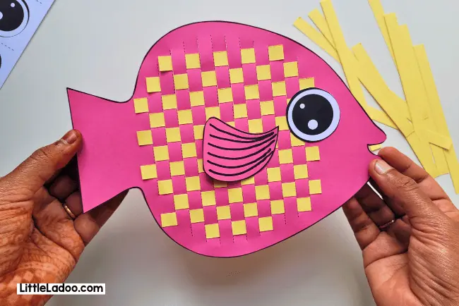 Paper Weaving Crafts for kids {Craft Templates for all}
