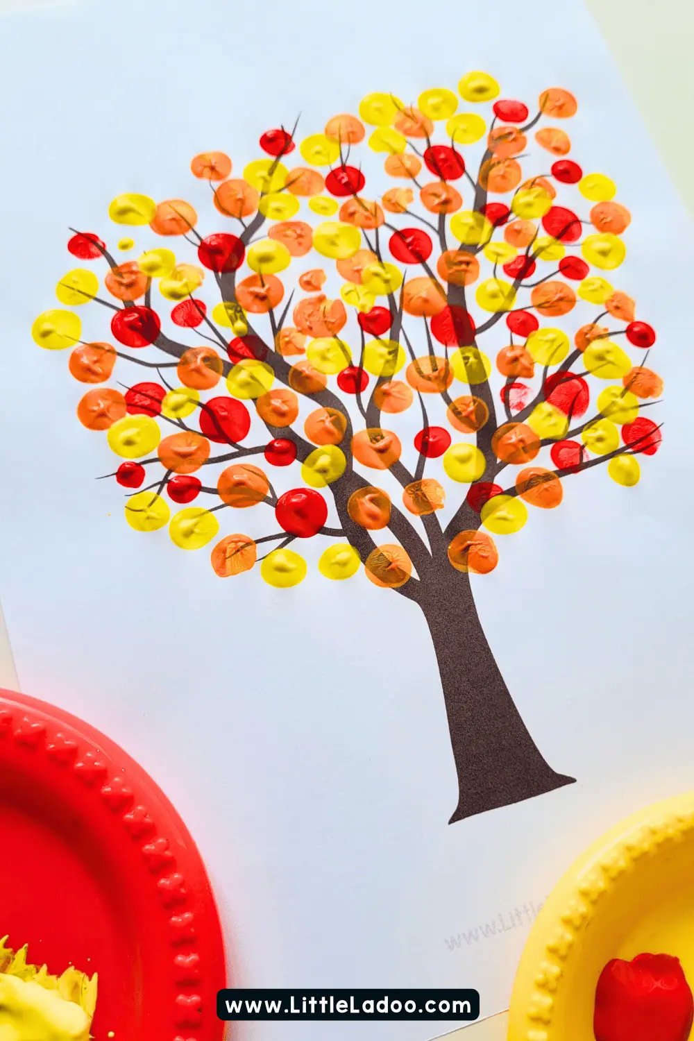 Finger Painted Fall Tree {Free Template}