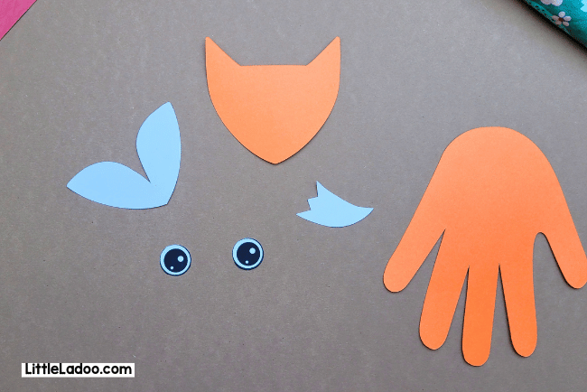 Handprint Fox Craft {Free Template}