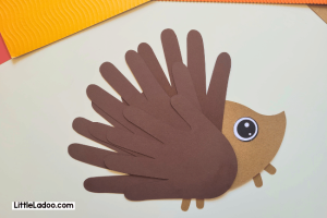 Handprint Hedgehog Craft {Free Template}