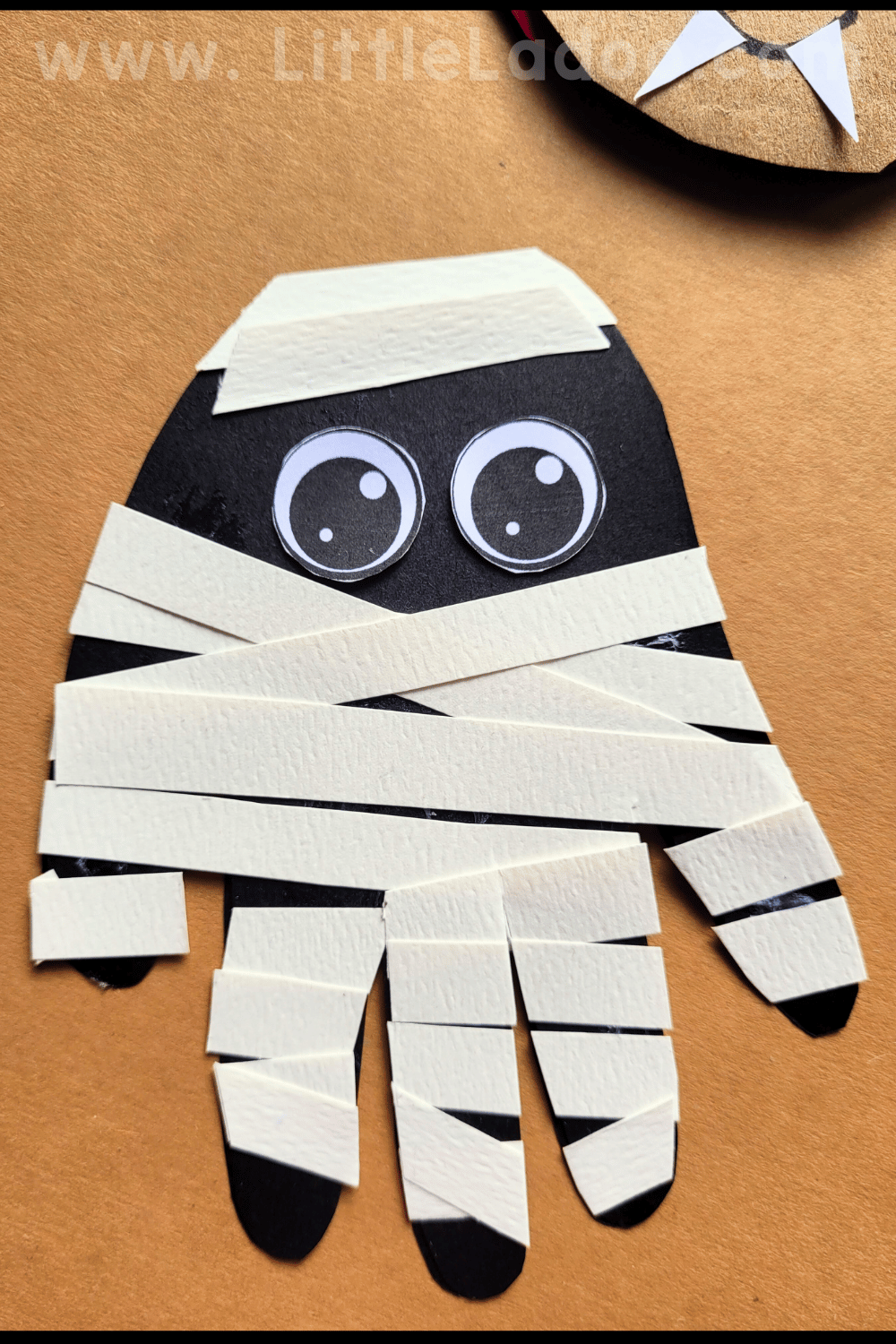 Halloween Handprint Crafts for kids {Free Templates}