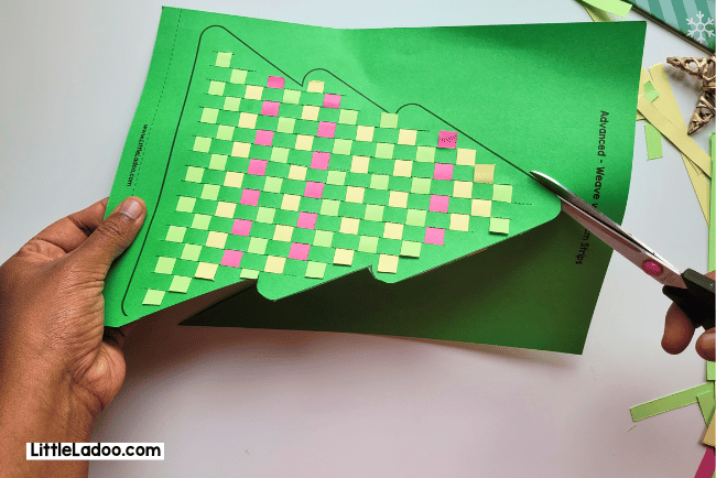 Paper Weaving Christmas Tree Craft {Free Template}