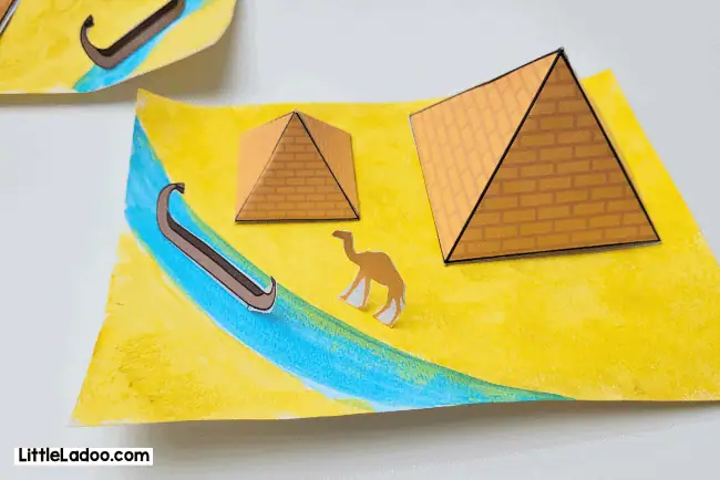 Egyptian Pyramid Craft {With a Printable}