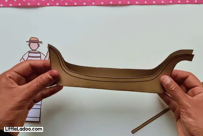 Venice Gondola Craft - Little Ladoo
